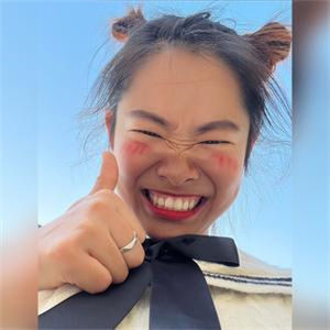 小妖精刘诗凡