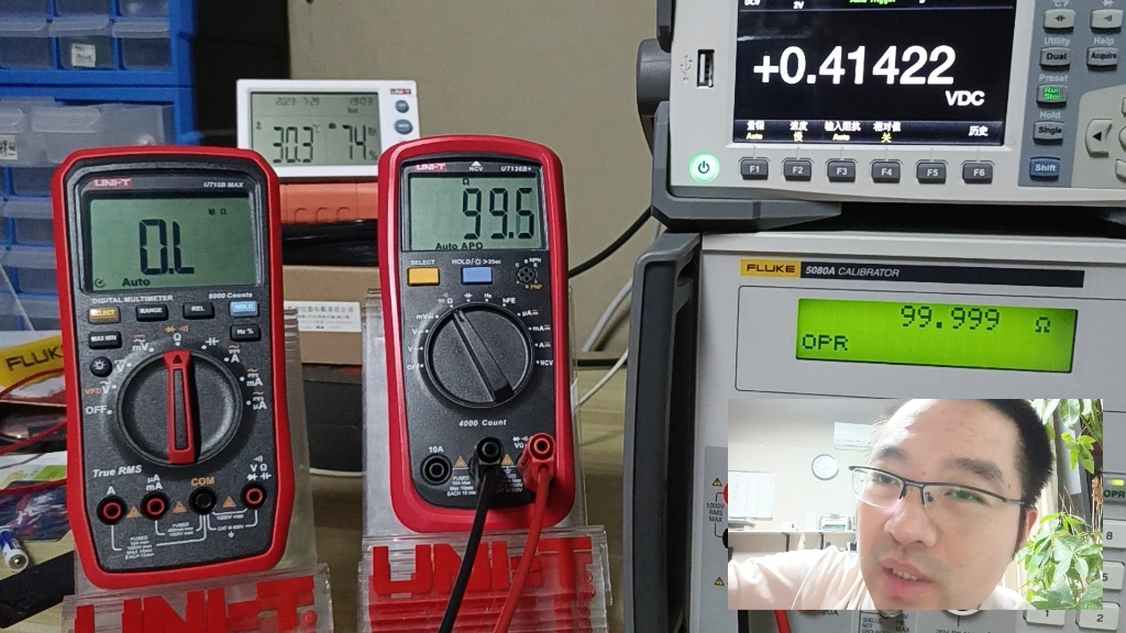 优利德UT15B MAX电阻对比UT136B+检测万用表。10MΩ档手煽动...