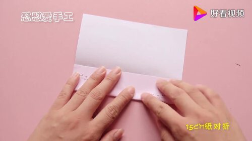 芭比娃娃的迷你小床,几张纸就能折一个,步骤超简单!