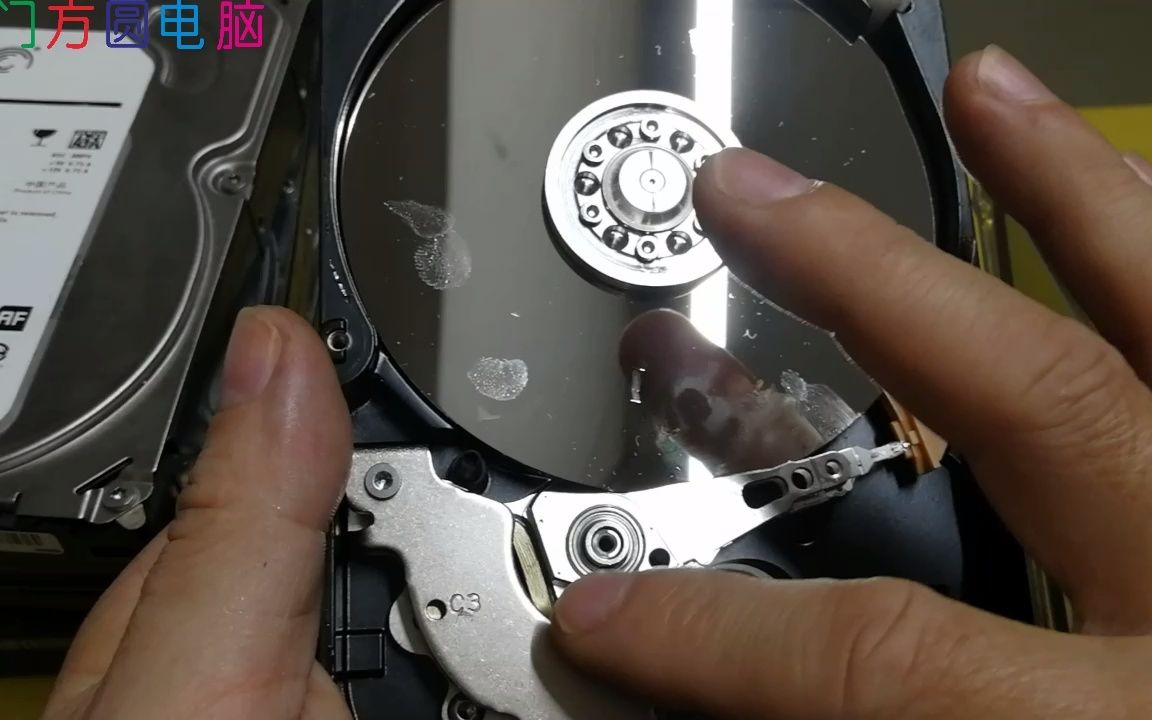 零基本学电脑-机械和固态硬盘参数选购和拆解