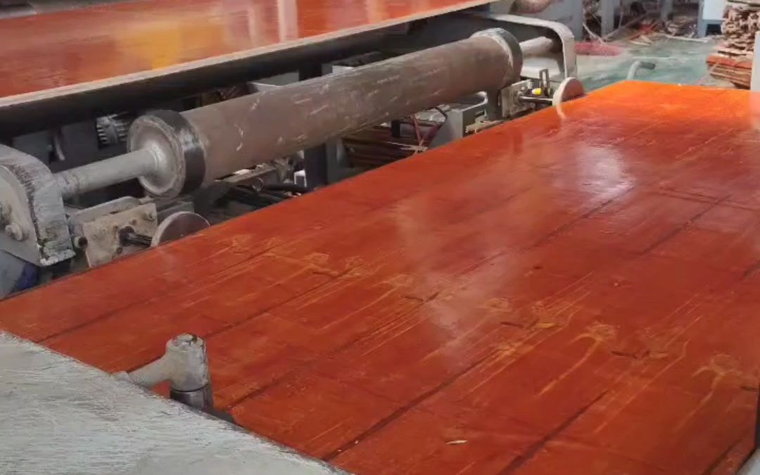 建筑工地一般用哪一种建筑模板呢