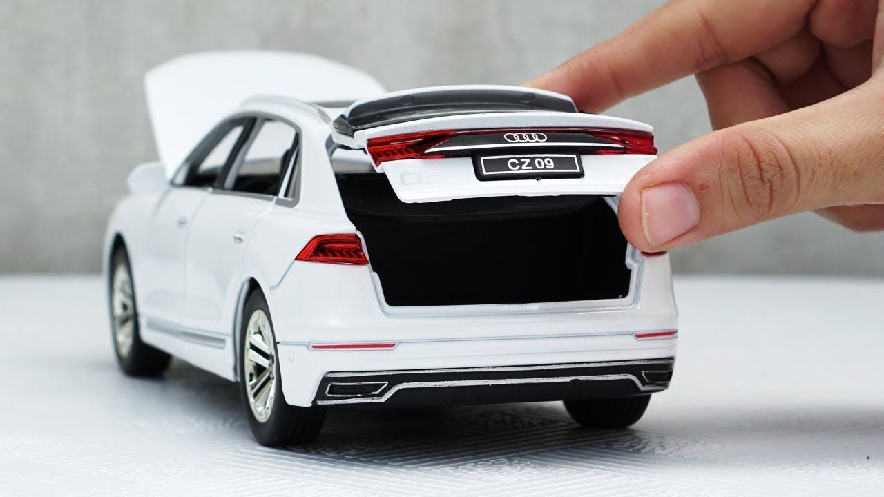 开箱 Q8 Quattro 1:24车模