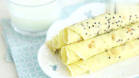 1岁宝宝辅食鸡蛋新吃法,宝宝的早餐也能这么做,十分钟就完成