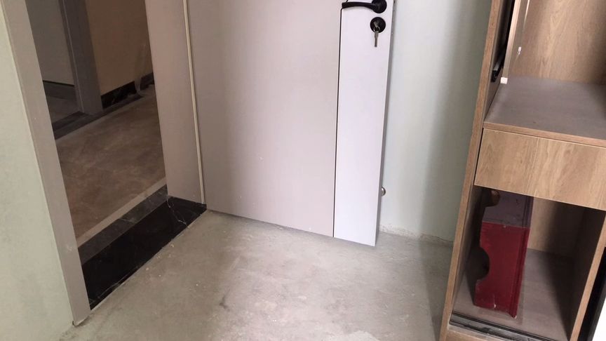 跟大家说,买木门没必要买那种的,那样的时间长了容易出问题
