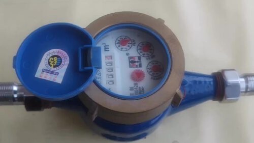 才知道水表这里动一下水表转的慢或不转?很多人不知道请看