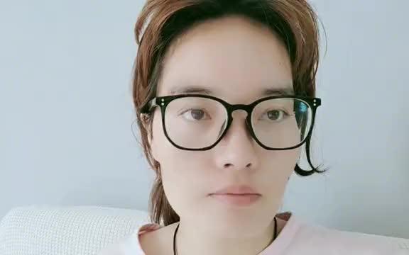 小陈花16000给新家打了5个柜子,实木板配亮光柜门,这颜值绝了