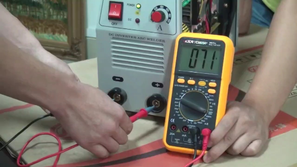 ZX7-200逆变焊机维修视频实物讲解故障检测方法教程(手把手教你)...