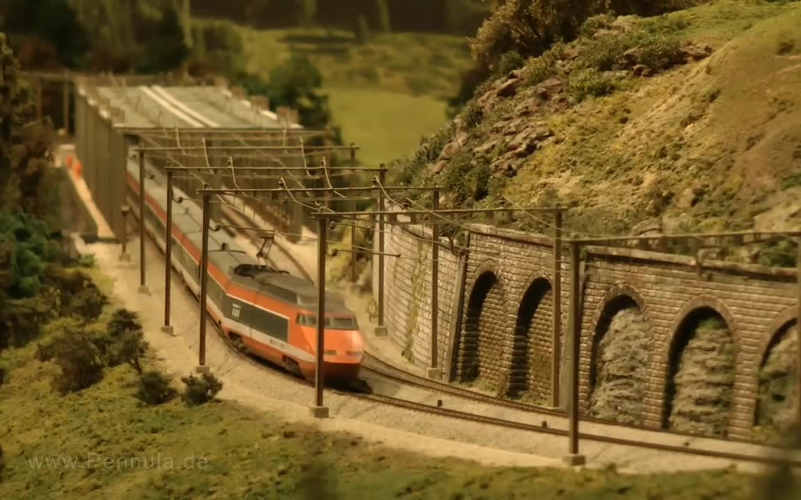 国外精品铁道模型沙盘30,第30期必出精品,不仅车型种类繁多,场景庞大...