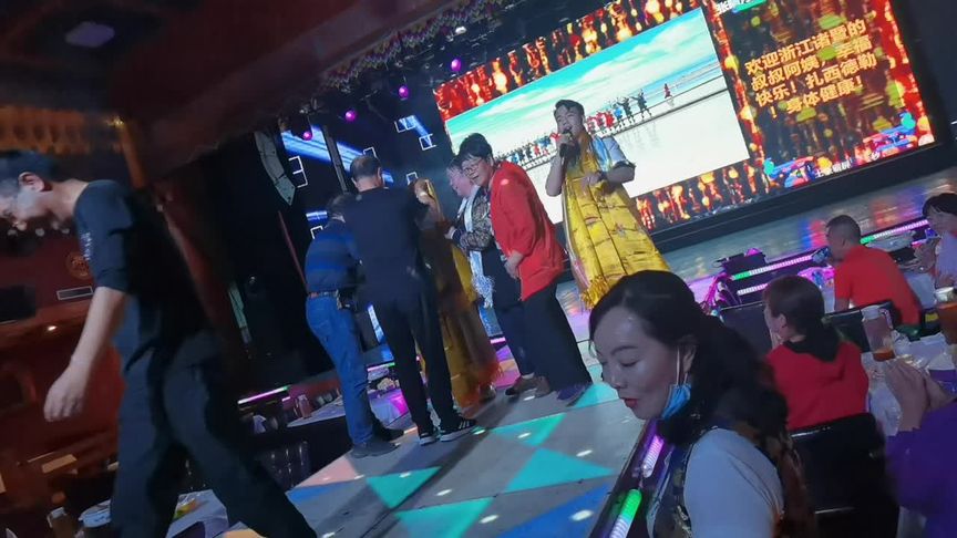 #演出现场 #t台走秀 #歌舞表演 #舞台无处不在 #演出现场视频