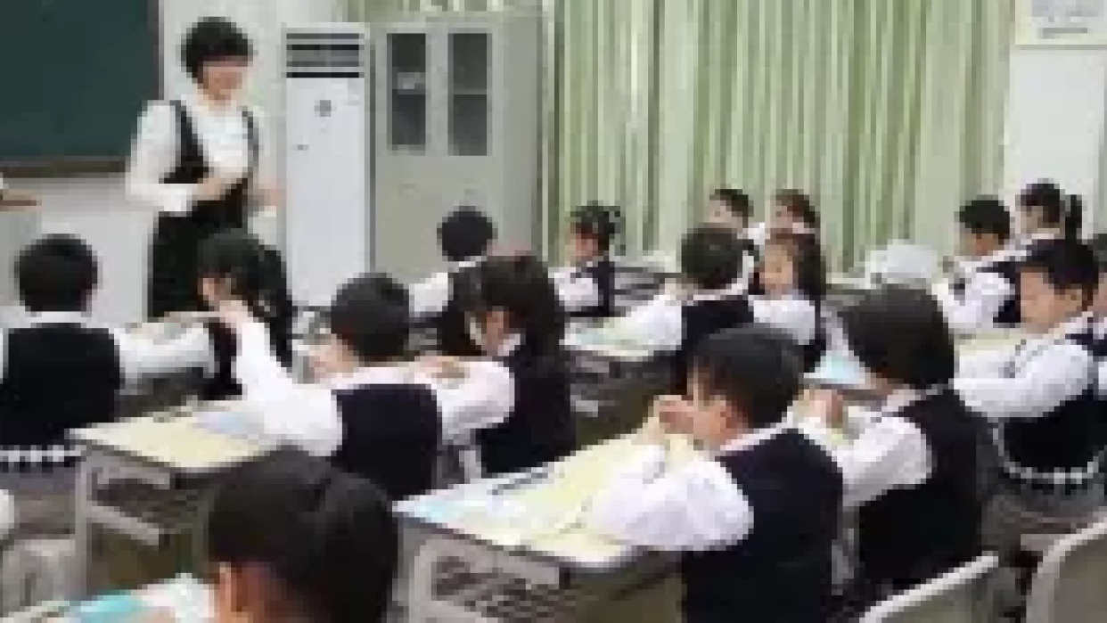 人教版《道德与法制》一年级下册《我们爱整洁》