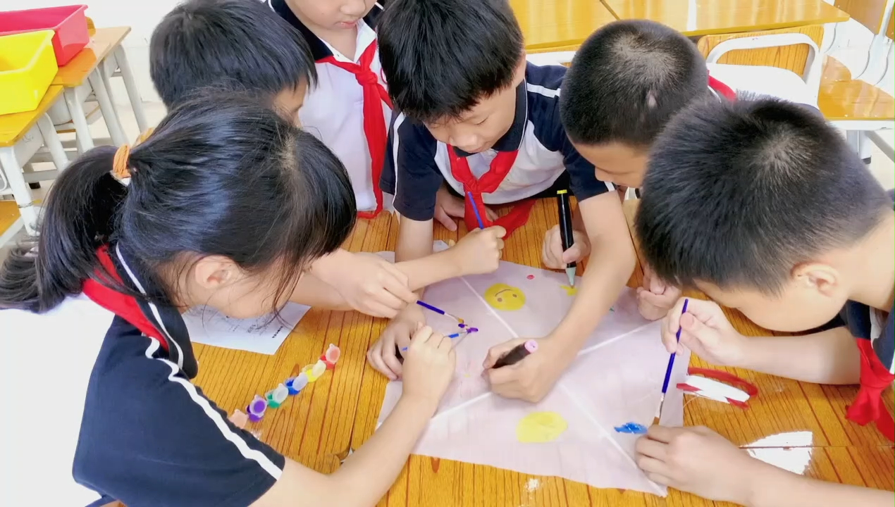 《微课》风筝的设计与制作-小学综合实践学科