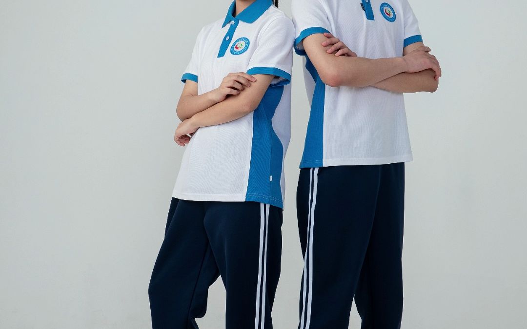 校服订制哪家强?屹奥校服加工厂是其一
