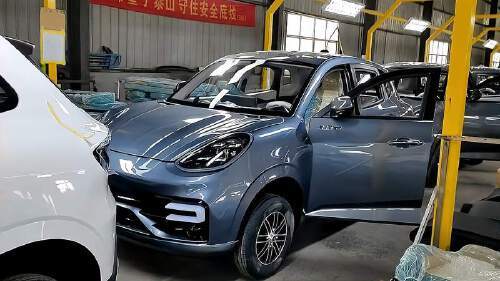 爸妈代步新选择!四轮电动车让老人出行安全又方便