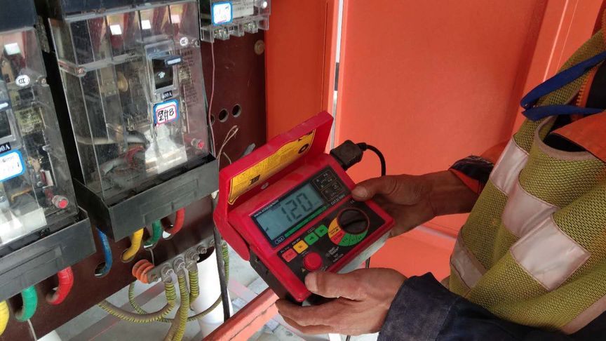 老电工预测一级配电箱漏电动作时间10多秒,人都电死了不跳闸