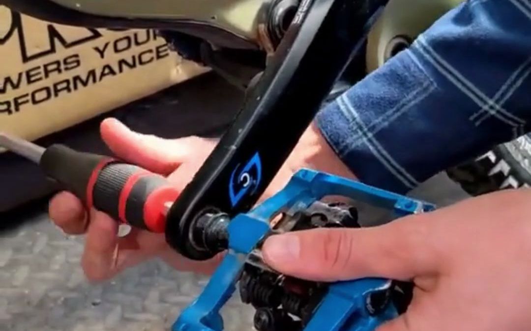 简单又有效的自行车踏板安装技巧!20s告诉你怎么做