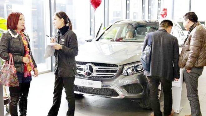 全款和贷款买车谁实惠?这笔账给你算出来,你就清楚了