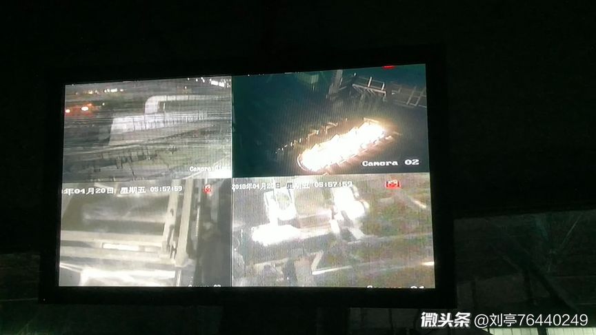 无缝钢管穿孔过程,一台设备好几个亿