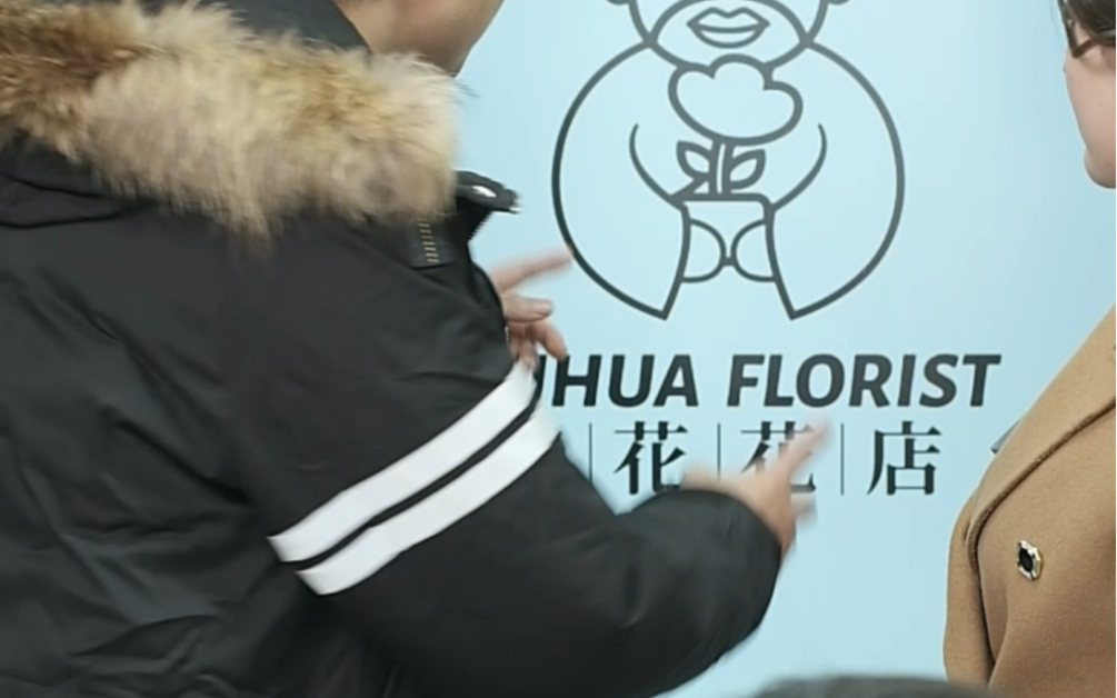 作为设计师一定要有自己的想法,不能被客户牵着鼻子走。#logo设计 #...