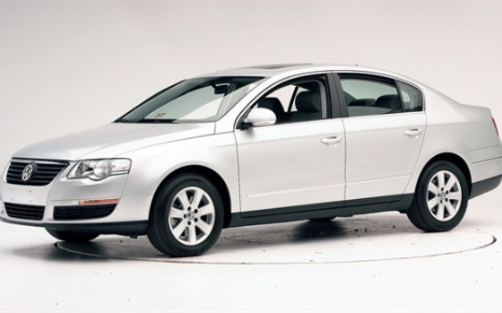 2006 大众 帕萨特/迈腾 正面正中重叠撞柱测试 (第二次) iihs