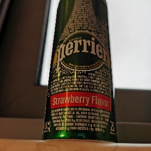Perrier草莓味 