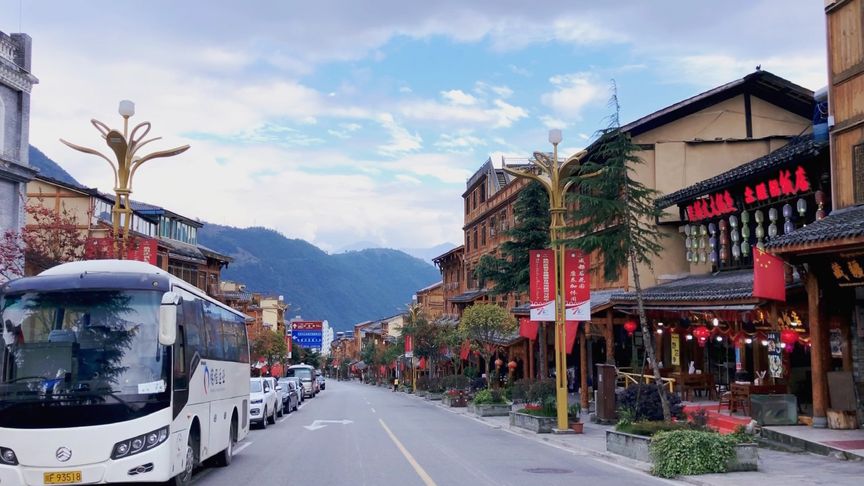 休闲成都带你游四川之海螺沟磨西镇