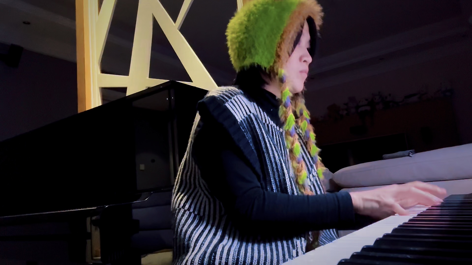 Funk音乐必弹经典,来自Bruno mars的Uptown Funk ,该曲极具动感,复古...