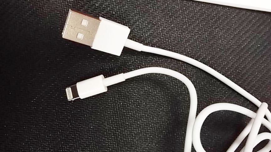 揭开苹果原装数据线的奥秘,教你如何快速识别真假iPhone数据线