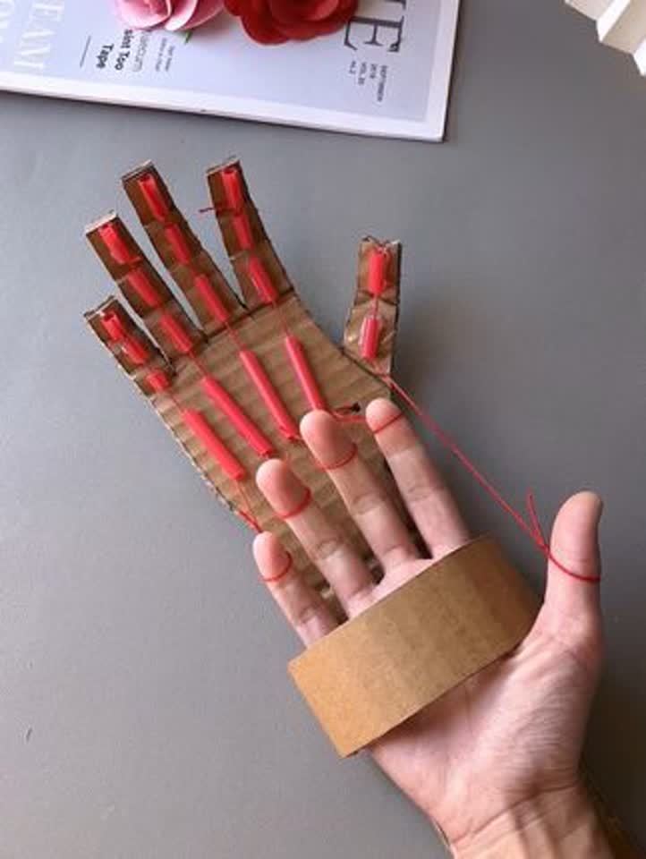 快递纸箱不要扔,简单几步制作好玩的机械手,快跟孩子一起试试吧#幼儿...