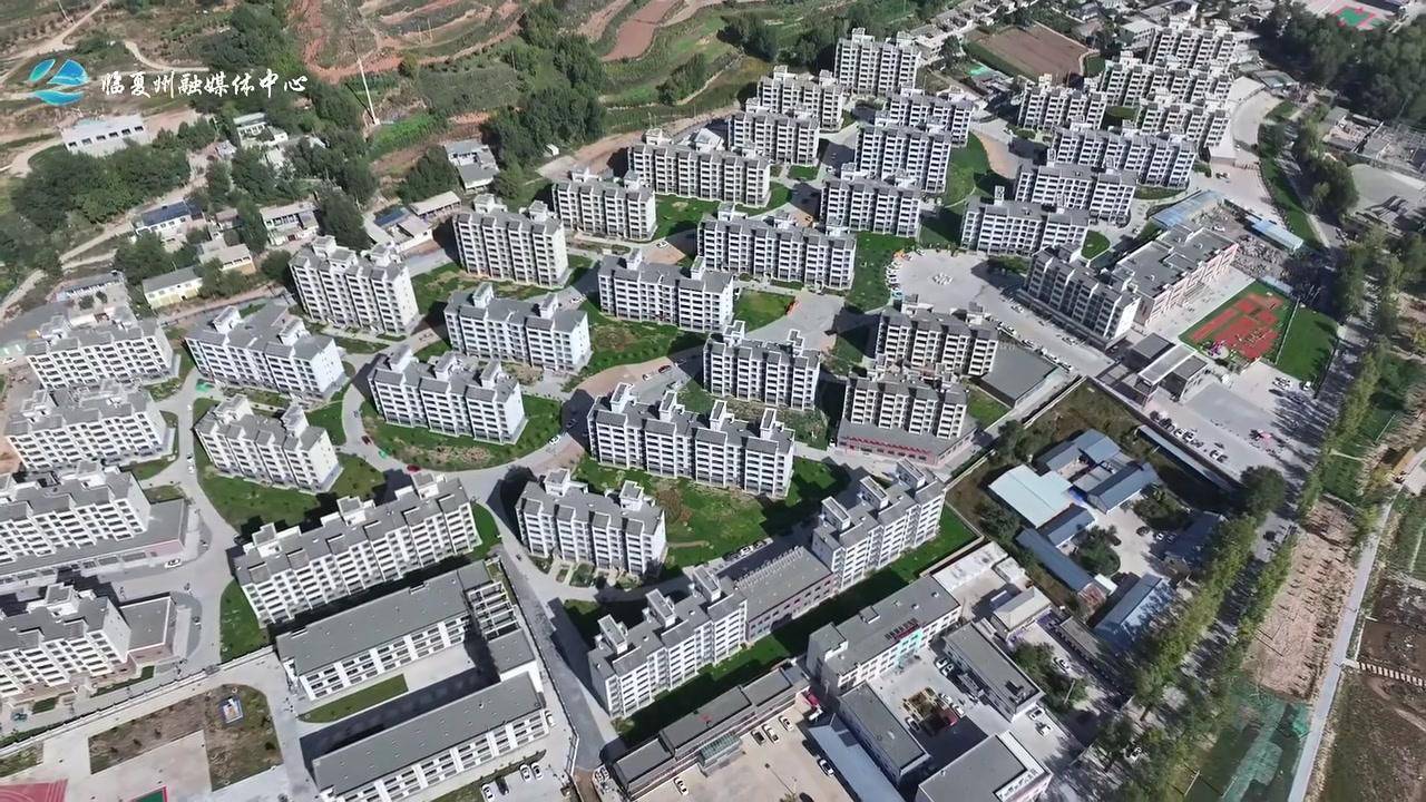 近年来,全州各级商务部门聚焦县域商业体系建设,以补齐基础设施短板...