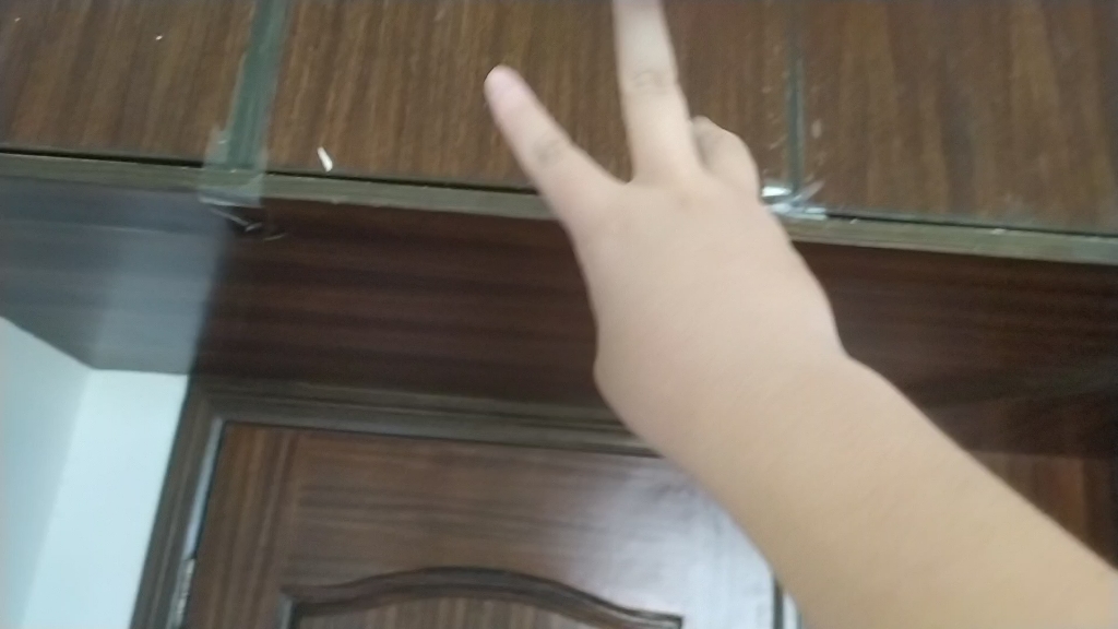 模拟写字楼大厦电梯上行