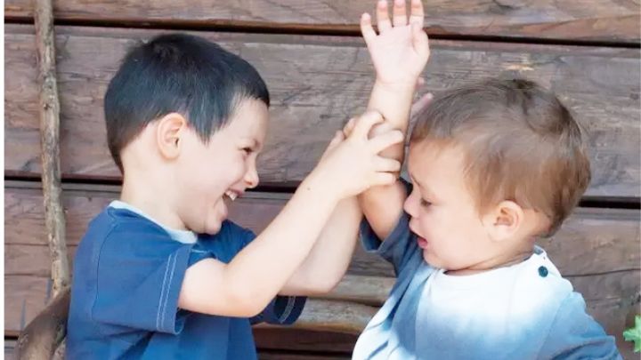 孩子打架家长应该怎么处理?3点教你正确处理孩子矛盾!