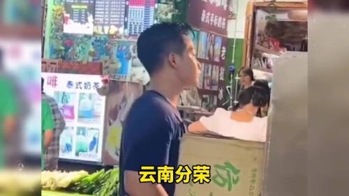 盘点那些撞脸明星的路人,简直是一模一样!