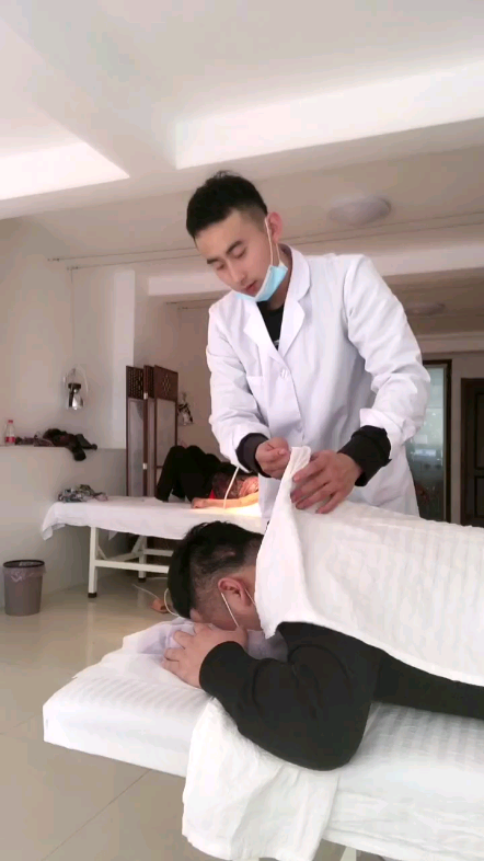 一指禅拨法 肩颈阻滞可根据风池 肩井 天