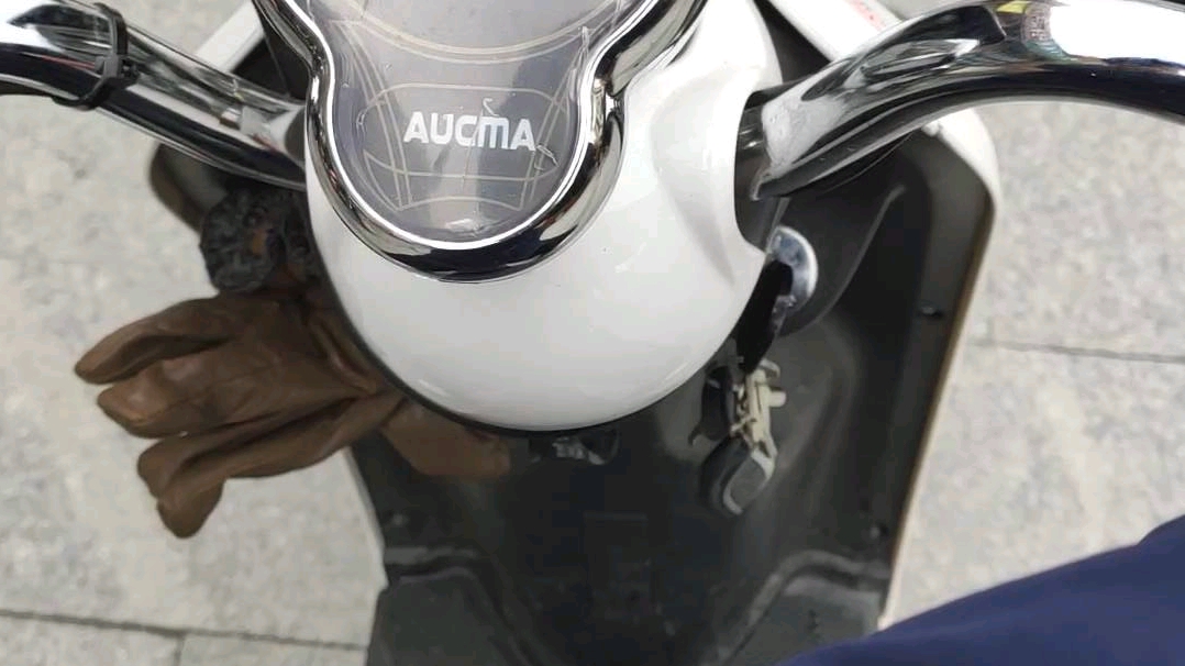 电瓶车行驶中断电什么原因呢