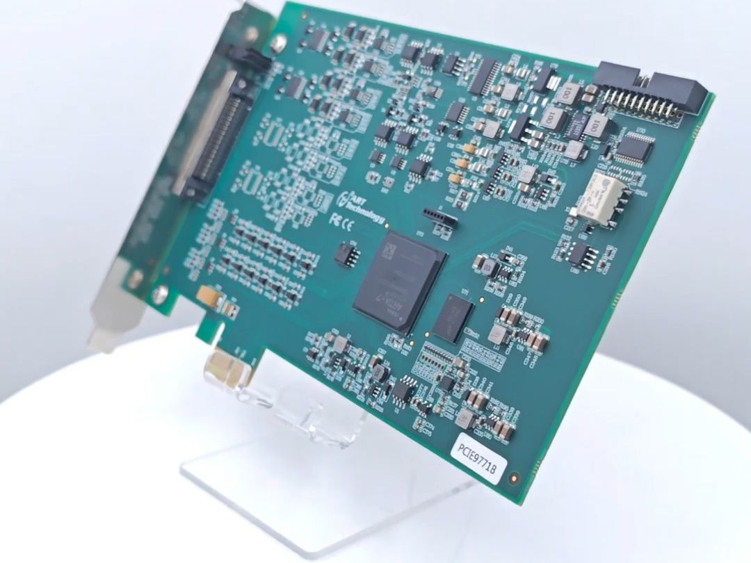 8路/4路PCIe同步AD卡2M采集频率PCIe9770/9771北京阿尔泰科技