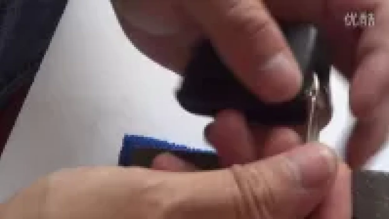 现代起亚钥匙拆卸方法