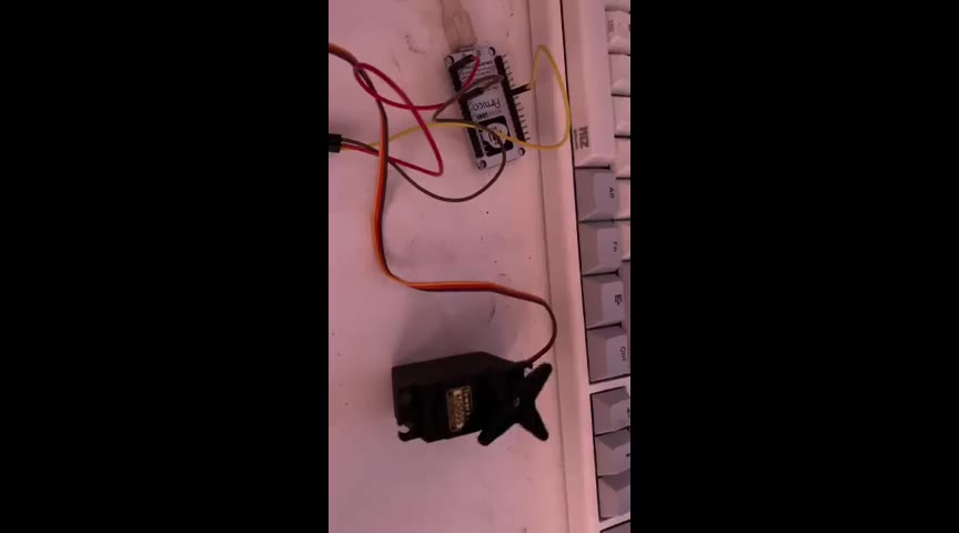 esp控制舵机正转和反转