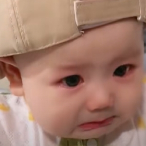 吃薯条蘸冰淇淋 