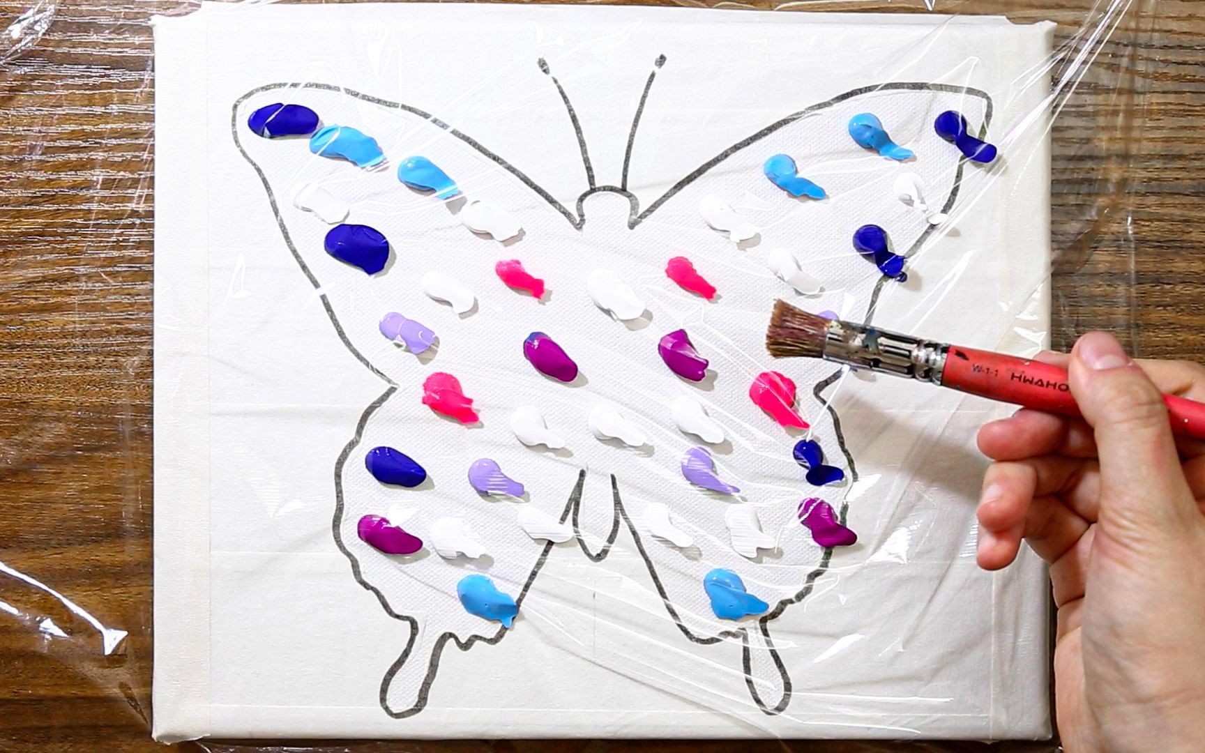 【丙烯画】“蝴蝶是会飞的花朵,动人得使芬芳失色”