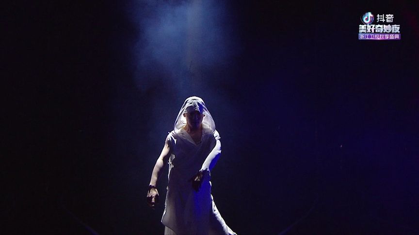 当说唱遇上京剧!传统文化与现代流行在抖音晚会这样结合