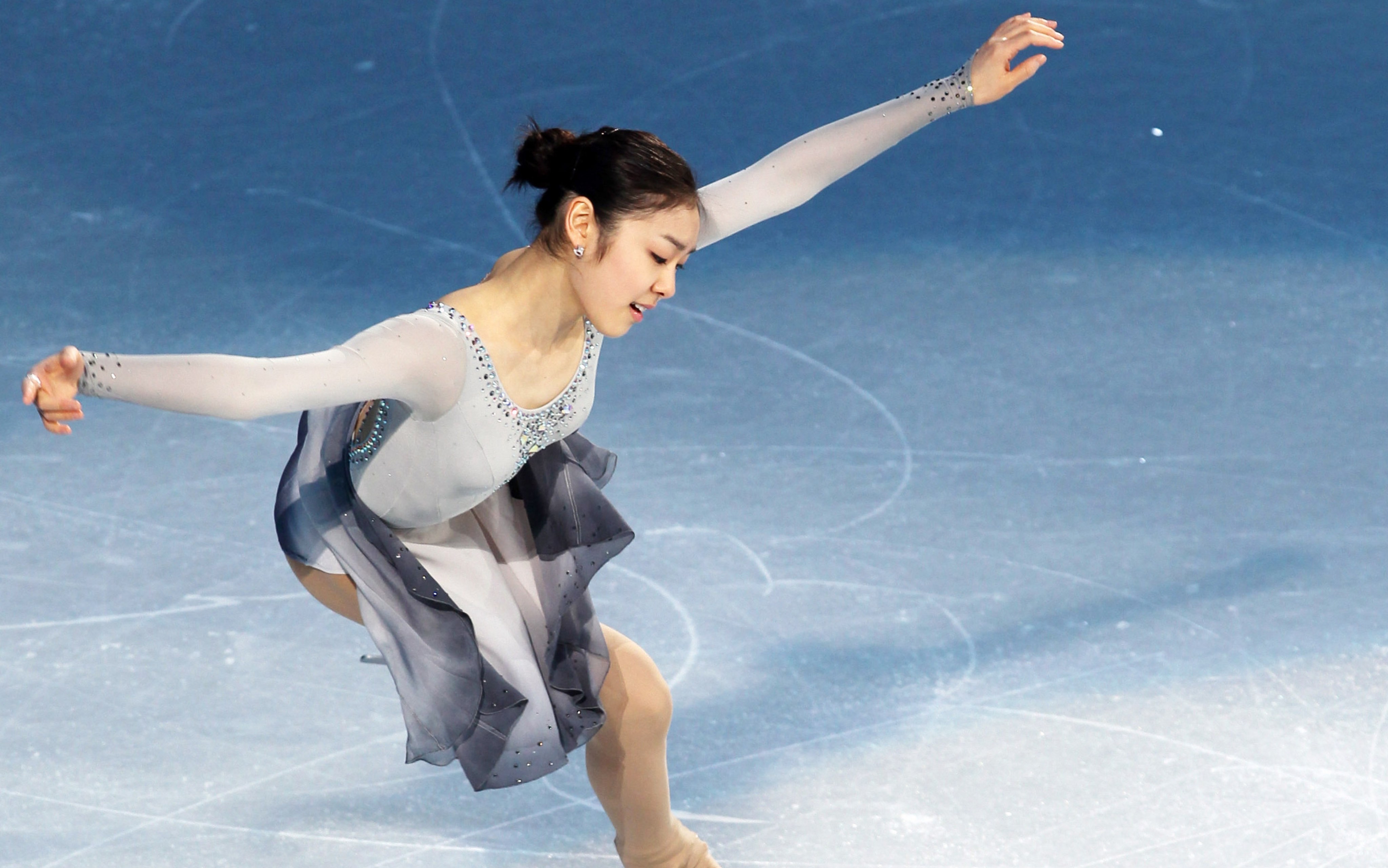 【花样滑冰】温哥华冬奥会金妍儿表演滑沉思