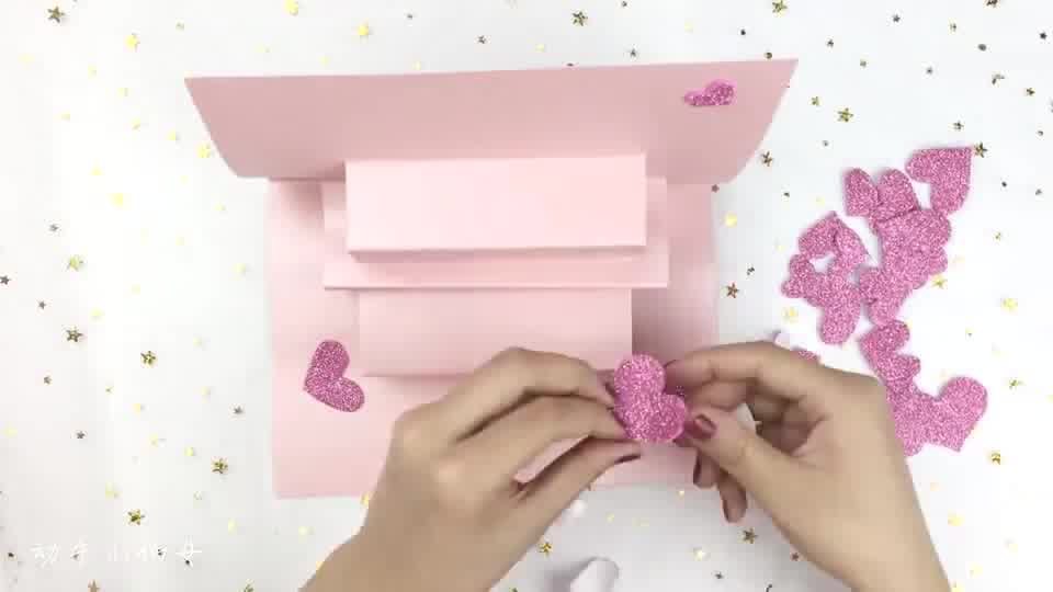 小手工立体爱心卡片,打开你就会心动