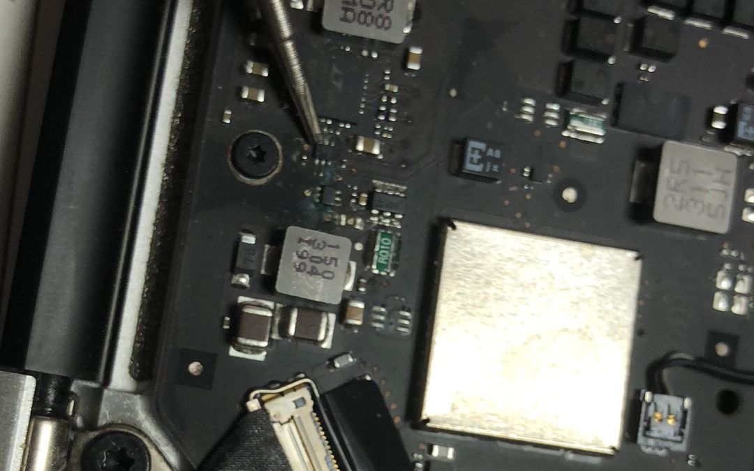 如何判断苹果笔记本电脑是否进水了 MacBook Air MacBook Pro