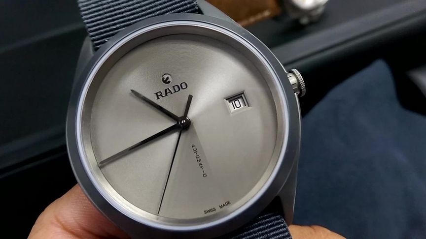 开箱雷达皓星腕表,拿到手上轻盈无比,称重一看只有56克?