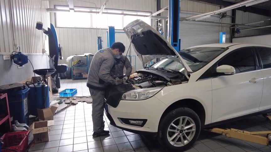 福克斯更换水泵,正时全套,解决漏防冻液,噪音大的问题。