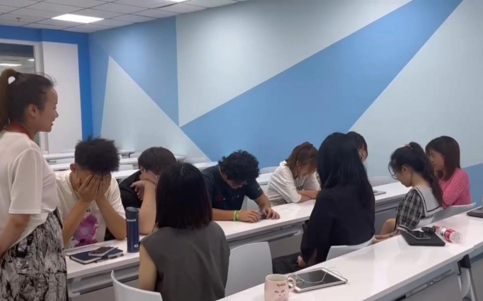 来看看一个东财学生校外实习的一天