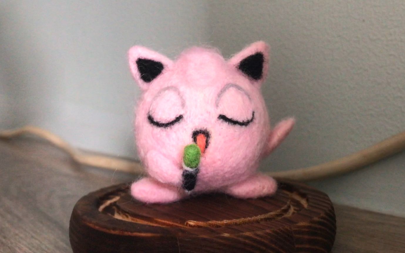 【宝可梦 | 简易羊毛毡教程】用羊毛毡做一只唱歌胖丁怎么样?