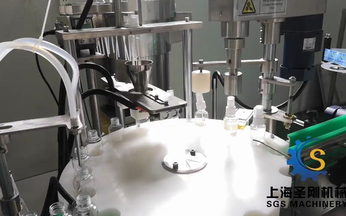 100毫升消毒液灌装旋盖贴标机配套 75%酒精喷雾剂灌装旋盖生产线 ...