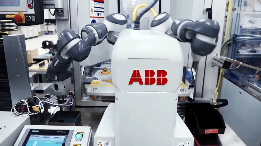 ABB机器人汽车电子装配#工业自动化 #智能制造 #自动化设备