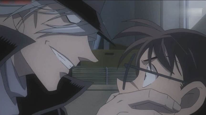 名侦探柯南：柯南真实身份被琴酒识破，眼看小兰就要遭遇毒手